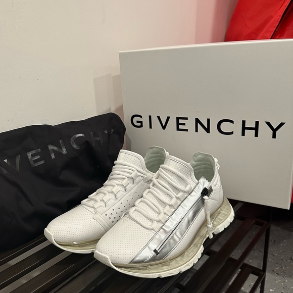 Givenchy | Shoes | Givenchy White Silver Spectre Low Runner Sneakers ...